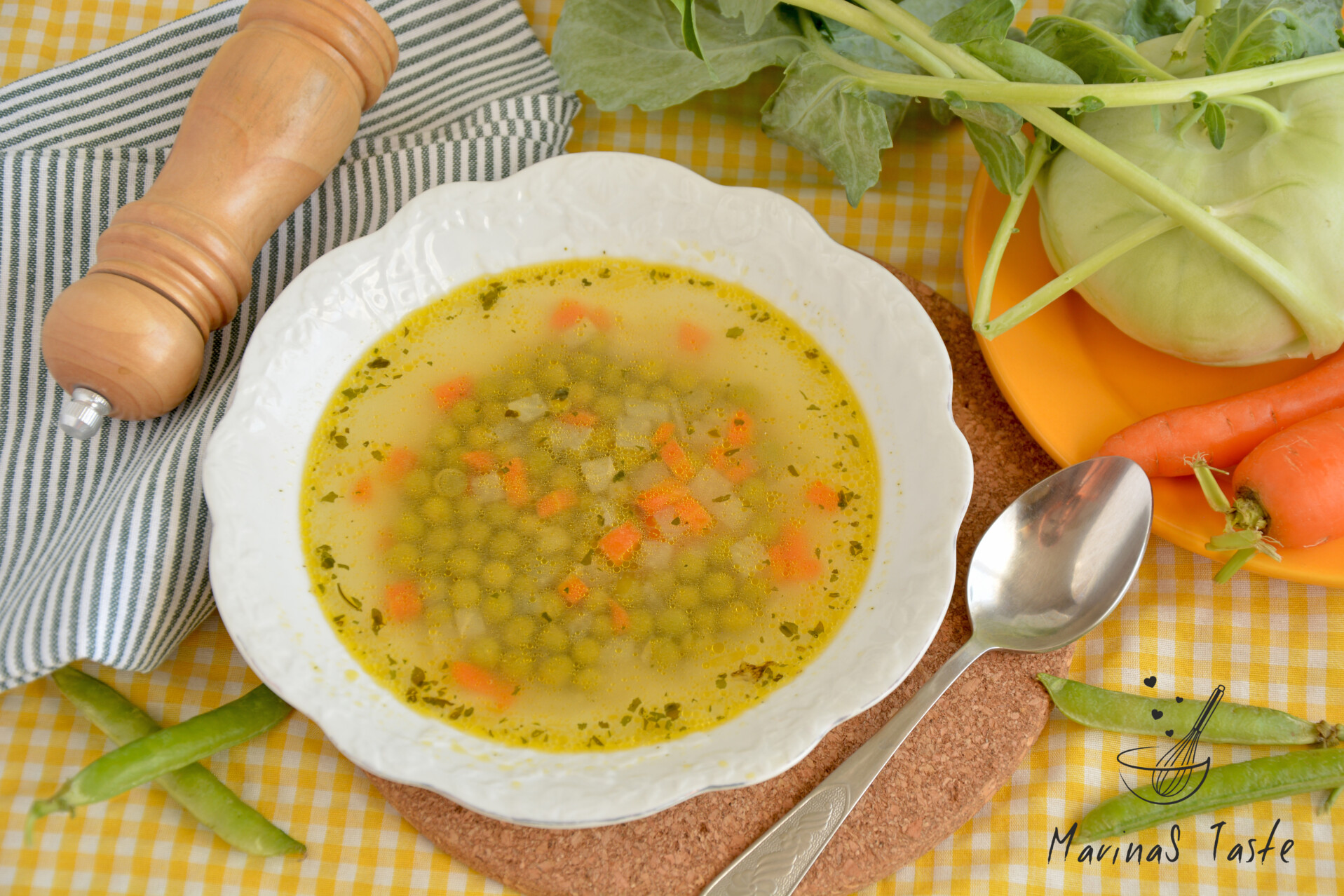 Čorba od graška, kelerabe i šargarepe - MarinaS Taste